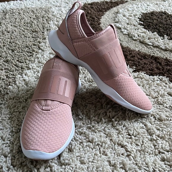 Puma | Shoes | New Soft Foam Pink Puma Shoes | Poshmark